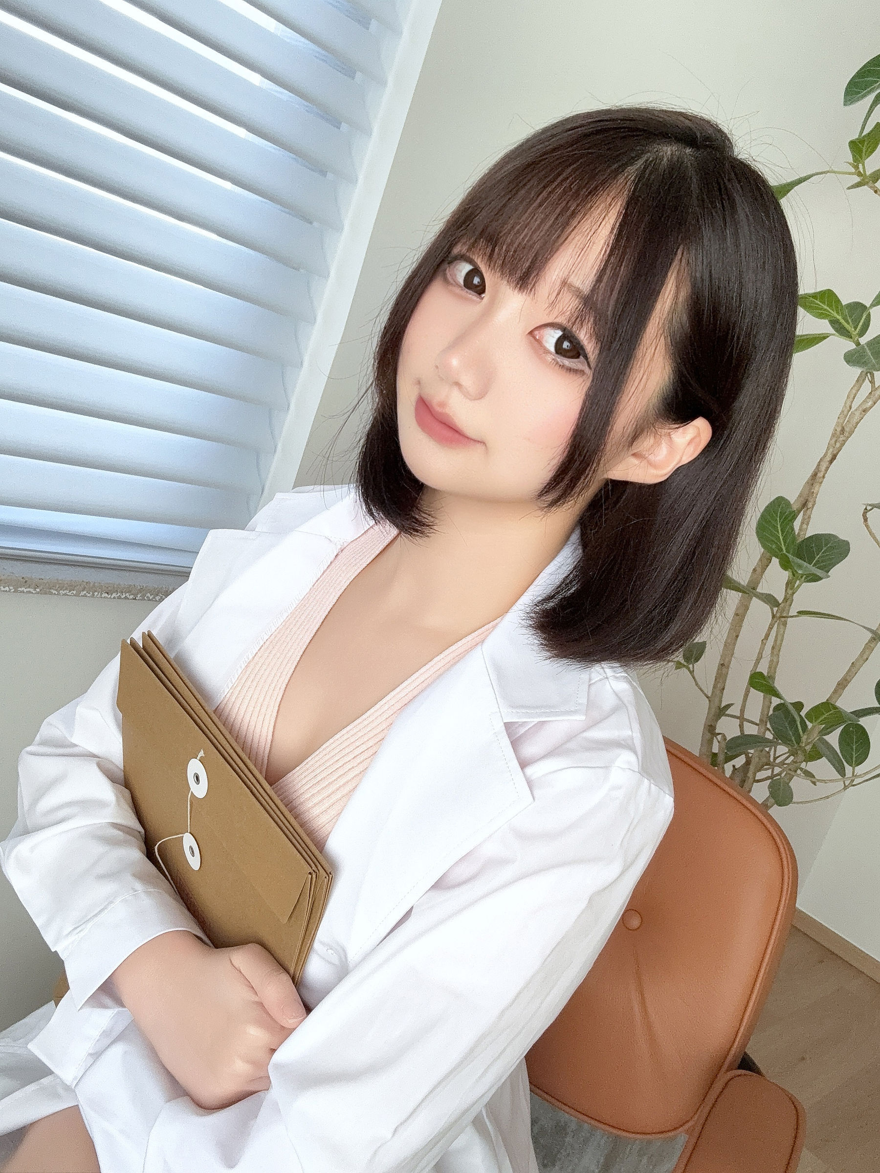 NAGISA 魔物喵 [fantia] - 2025年01月 診察します/(50P)--美图316