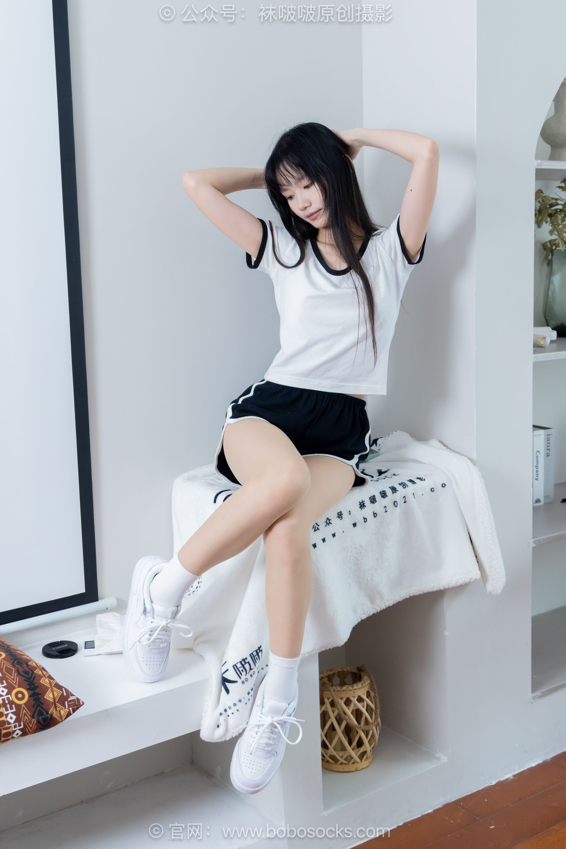 BoBoSocks袜啵啵 No.488 甜甜圈 板鞋、白棉袜、薄肉丝/(146P)--美图316