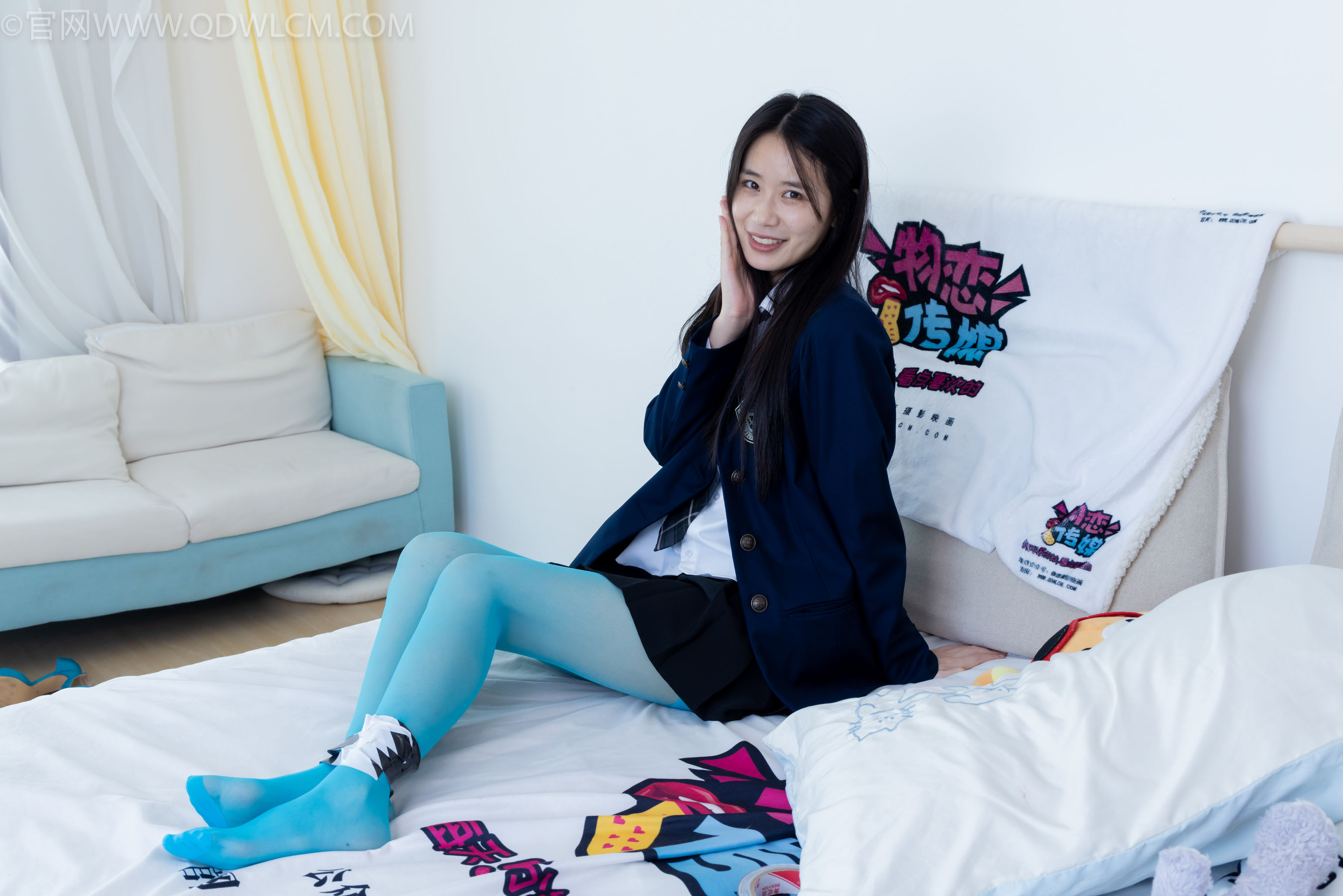 物恋传媒 No.2269 菜菜 -高跟鞋、薄蓝绿色丝、胶带绑脚踝老头乐挠脚剧情/(151P)--美图316