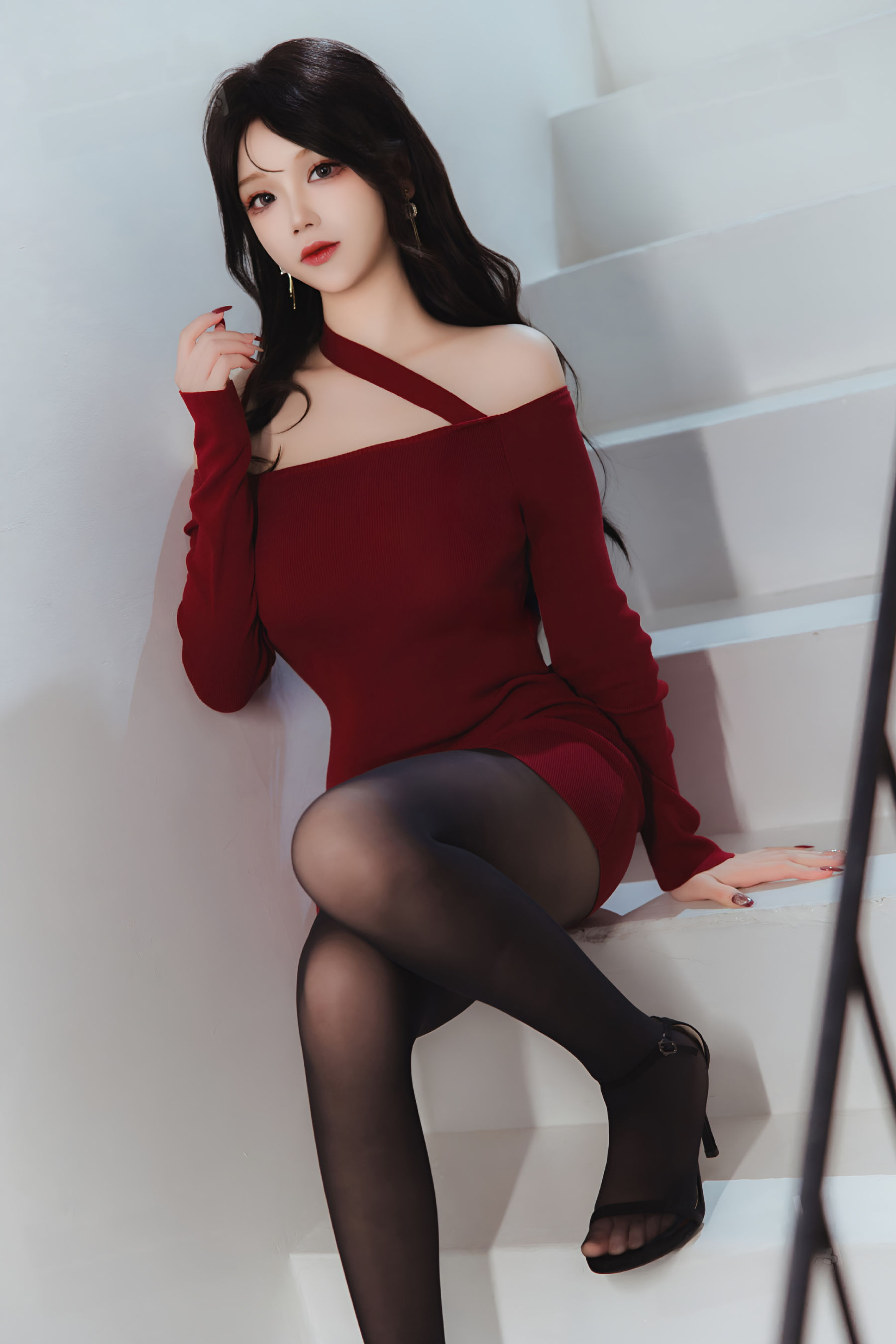 动漫博主雪晴Astra - 红裙黑丝小娇妻/(65P)--美图316