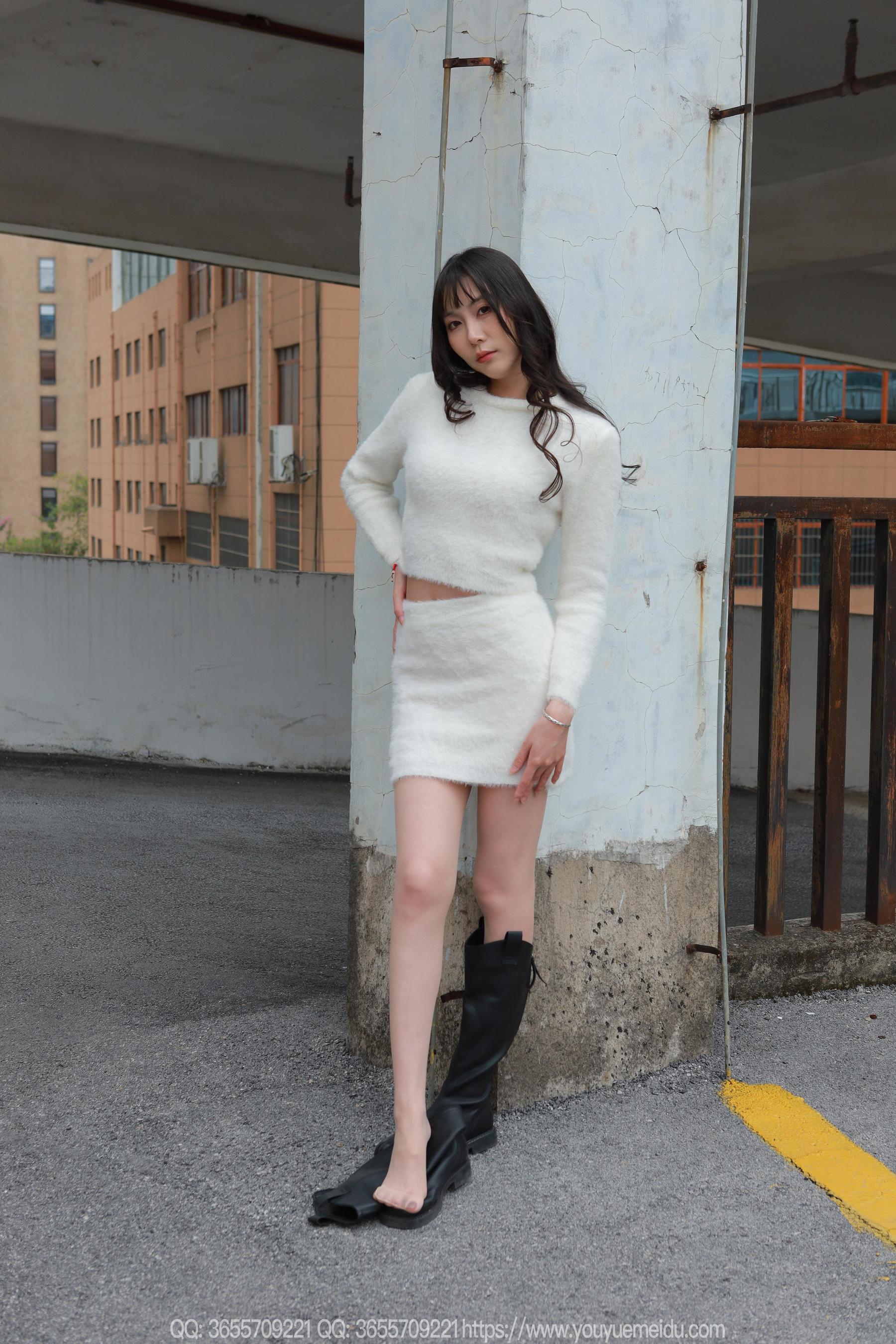 IESS异思趣向 - 模特： 团团 《长靴包臀裙（下）》/(82P)--美图316