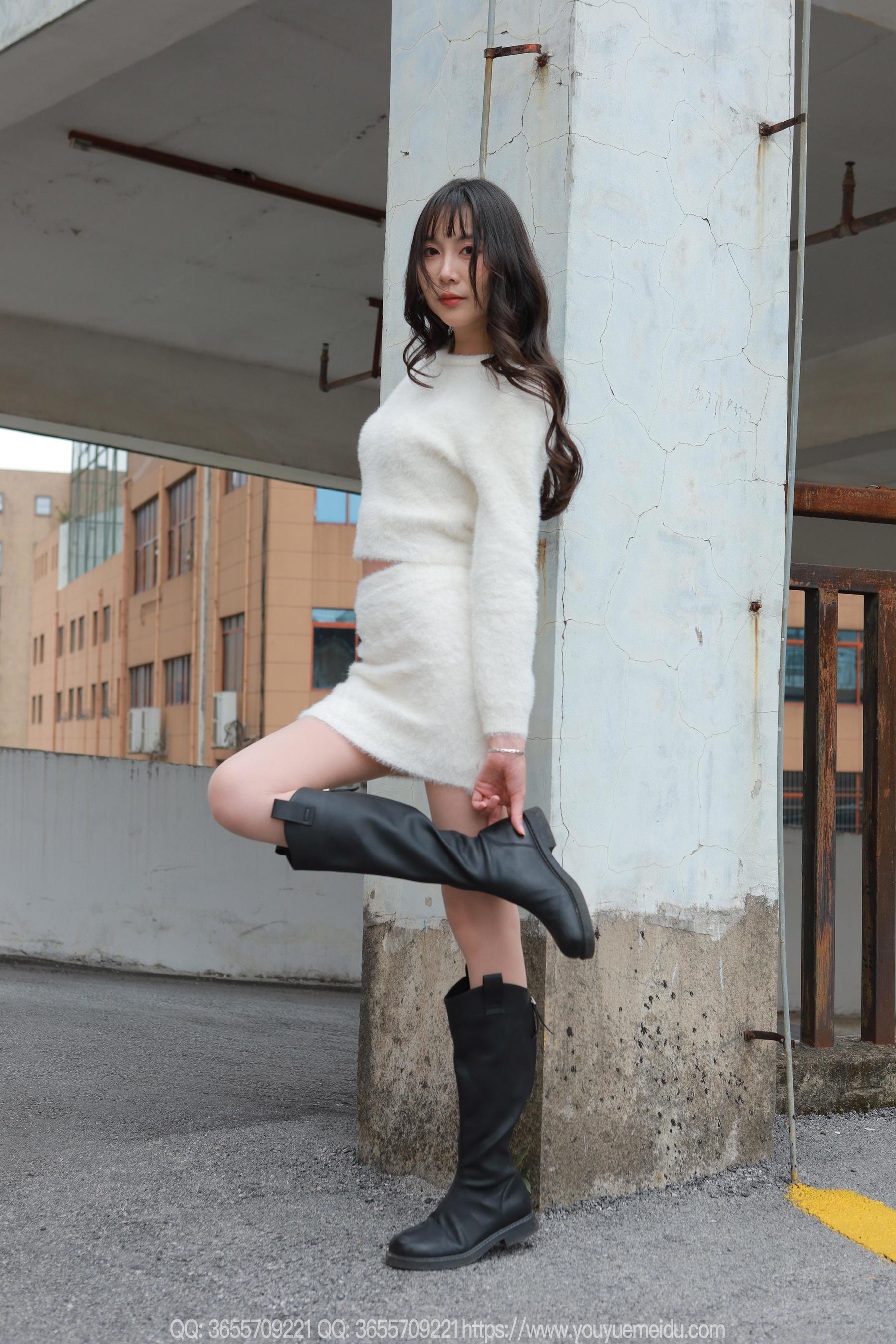 IESS异思趣向 - 模特： 团团 《长靴包臀裙（下）》/(82P)--美图316